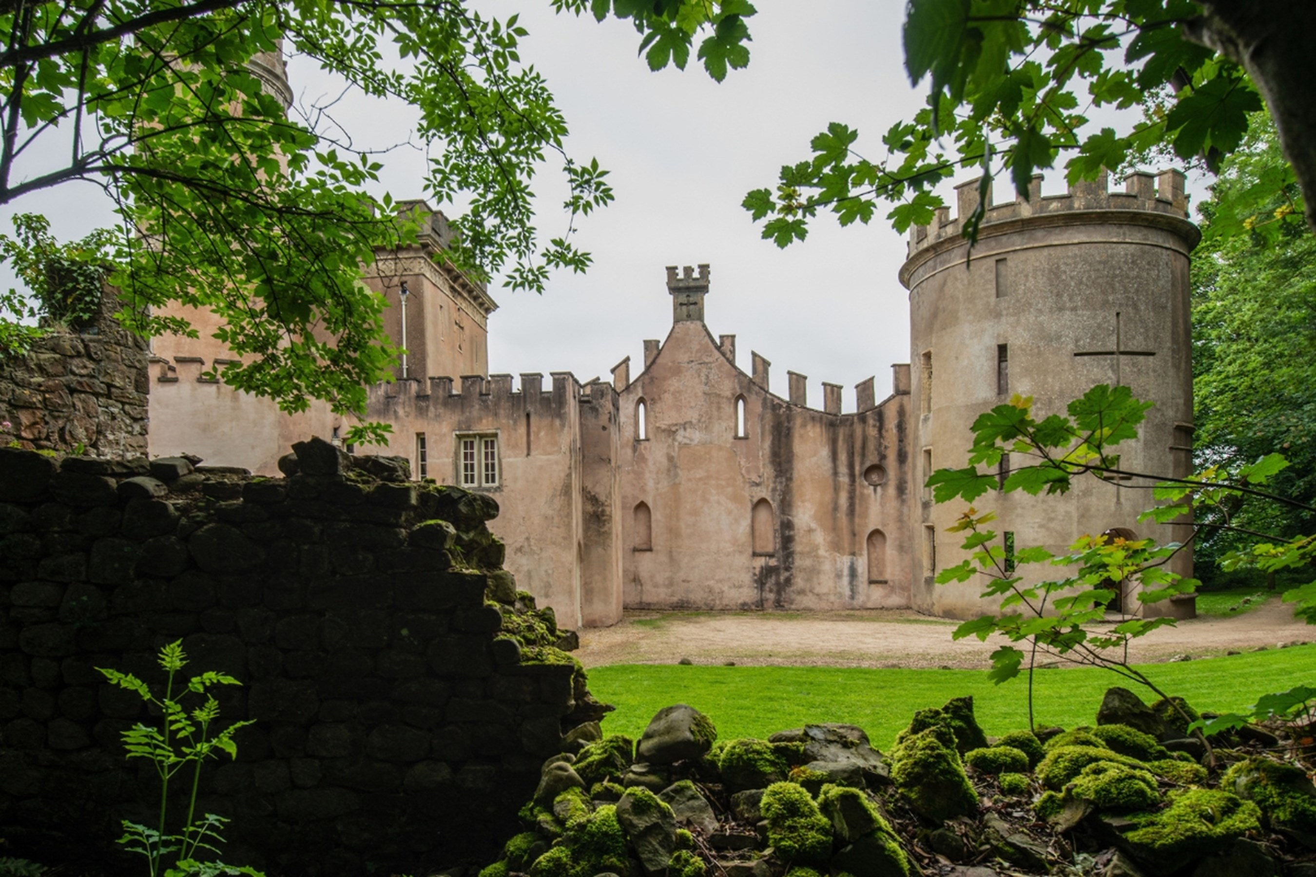 Clytha Castle