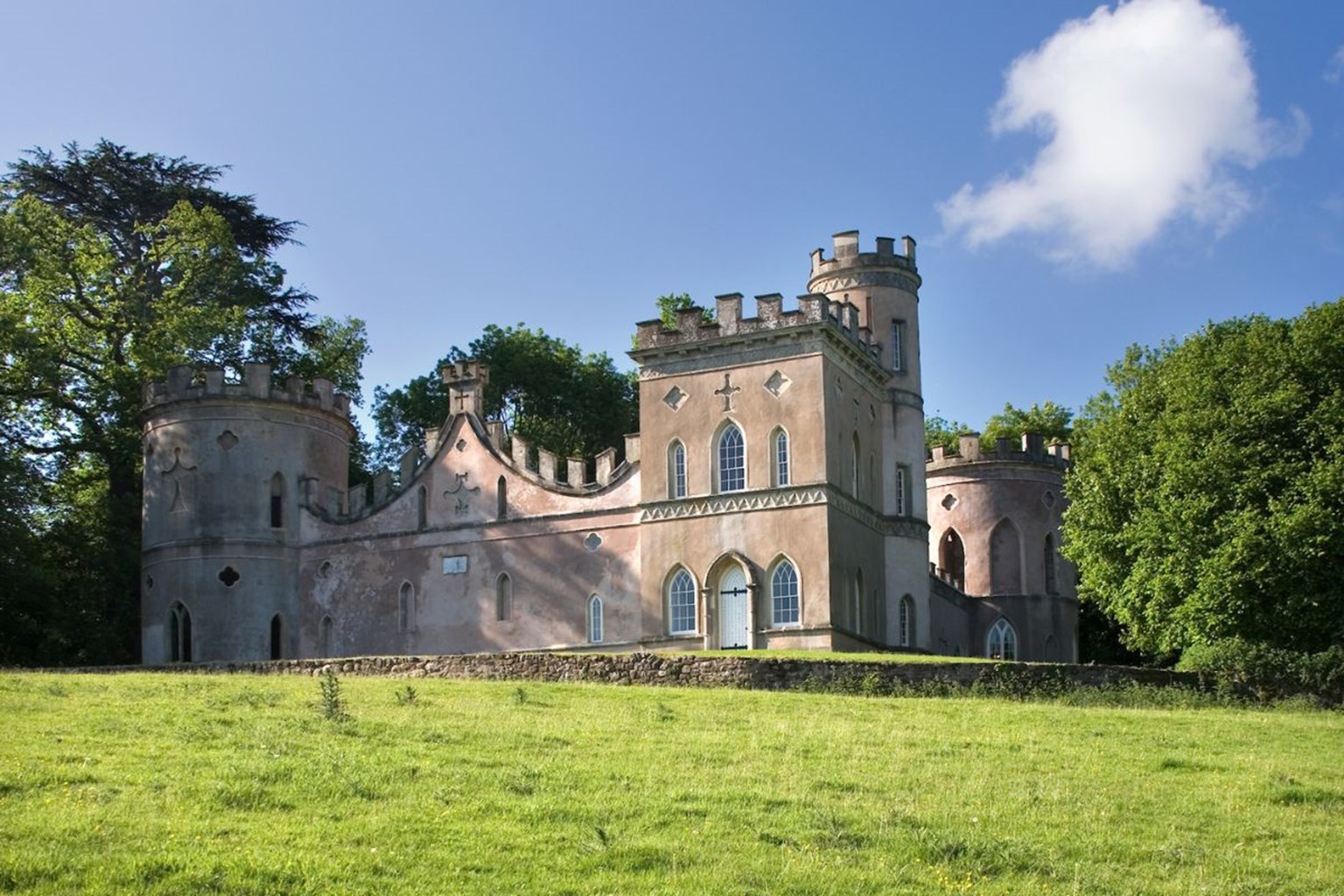 Clytha Castle