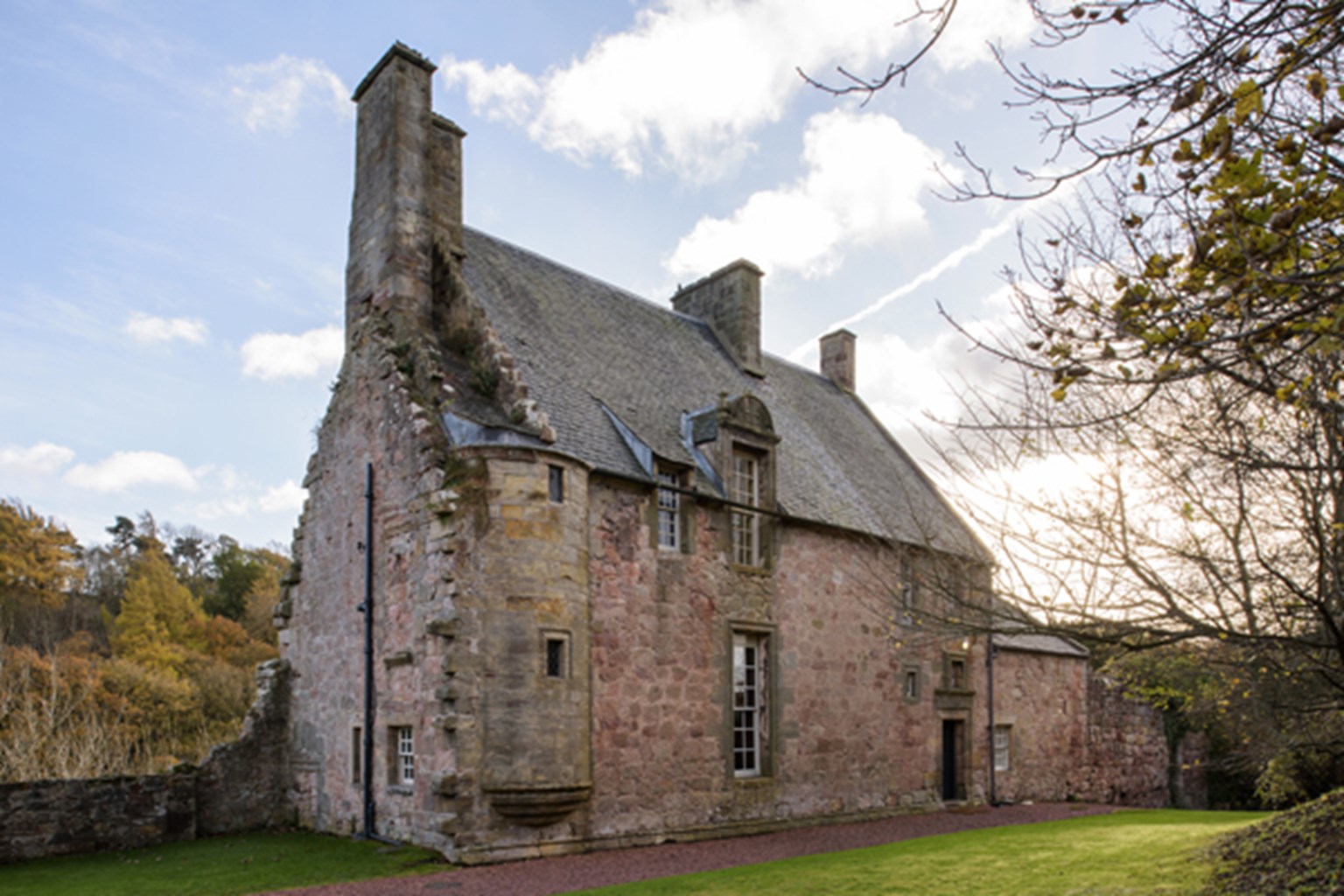 Rosslyn Castle